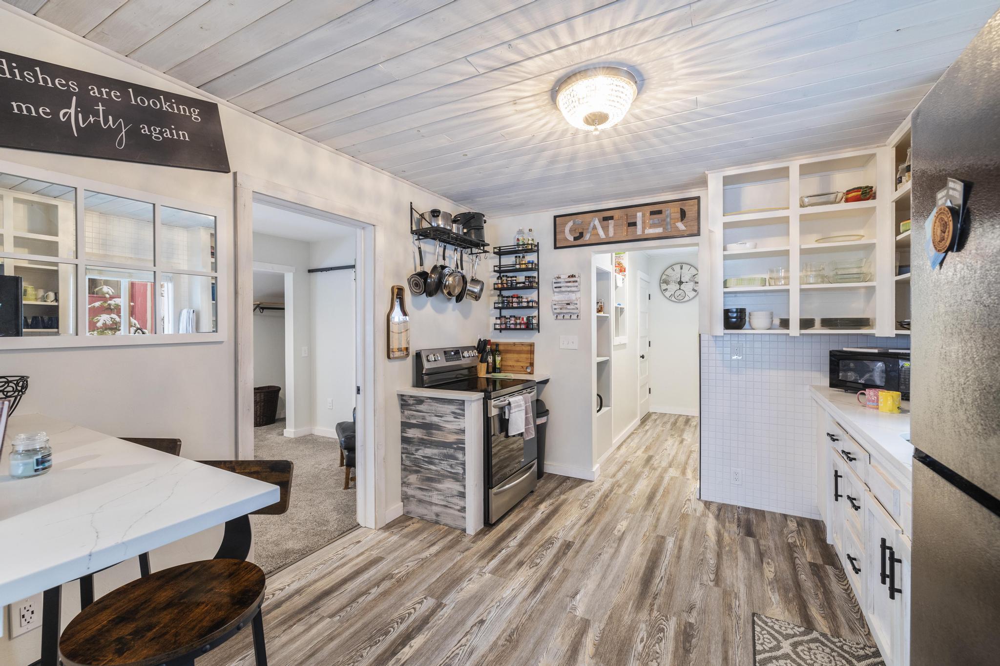 Home [acropropm.managebuilding.com]